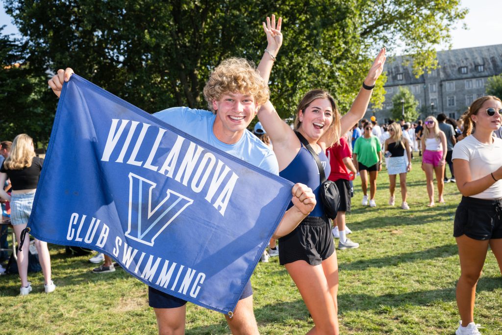 5 Reasons Joining a Student Group Can Benefit You Professionally ...